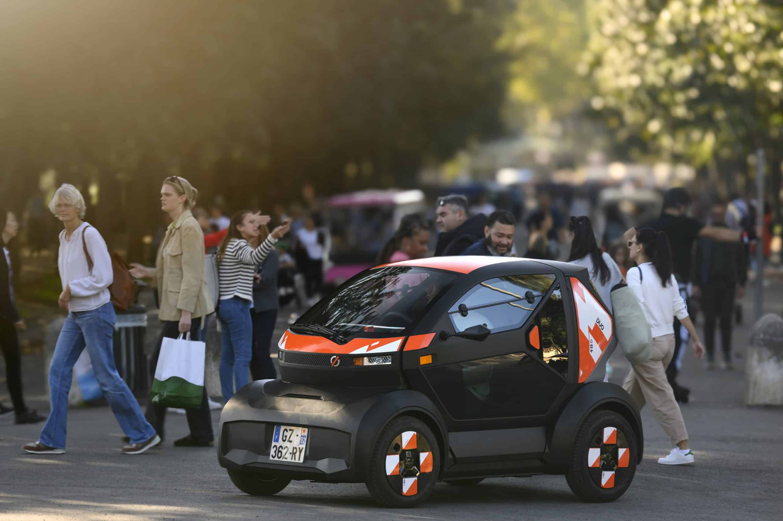 Η Renault λανσάρει το Mobilize Duo για να ανταγωνιστεί το Citroën Ami ...