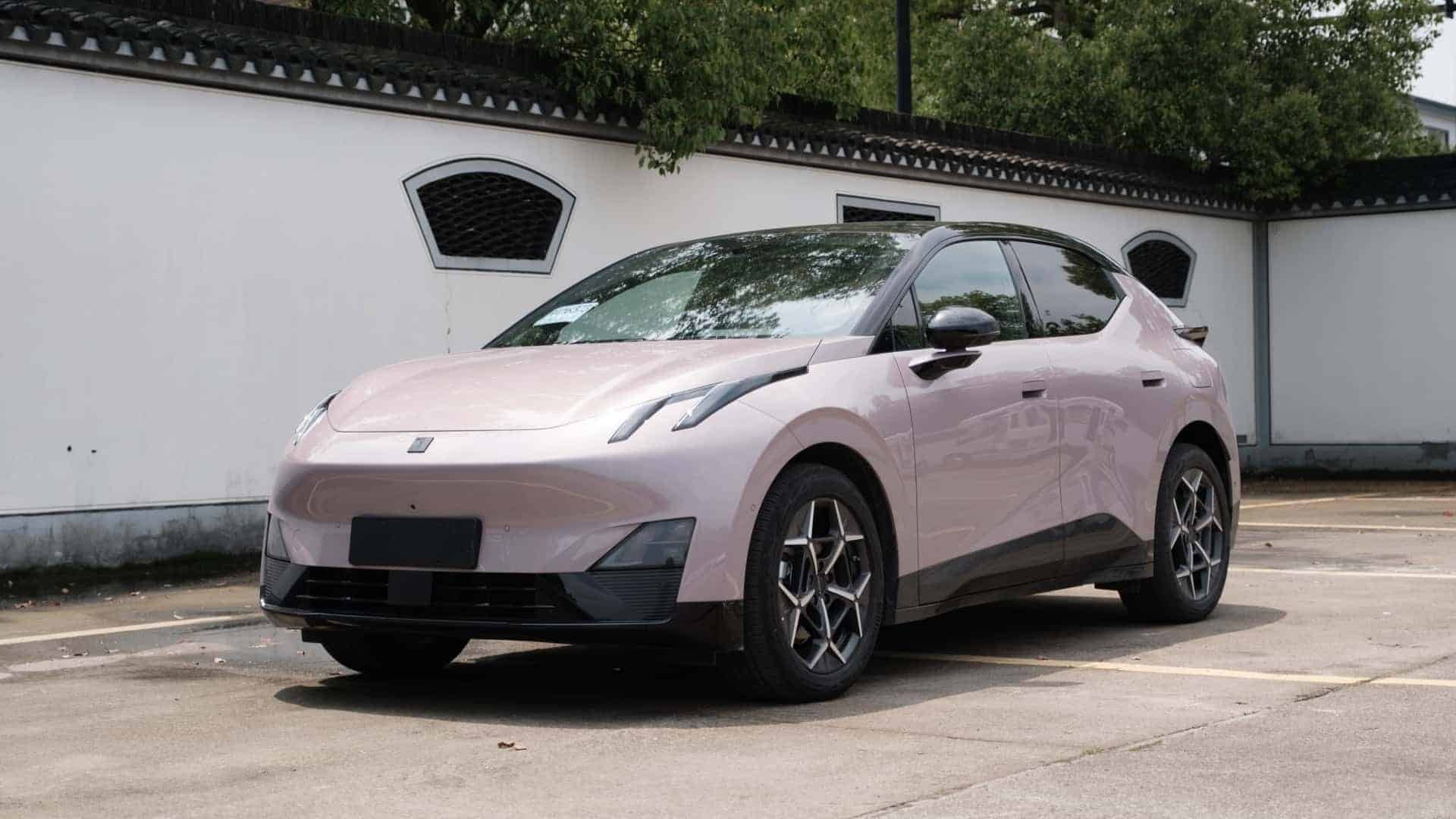 Έρχεται από την Κίνα, ντύνεται Σουηδικά και «σβήνει» το ID.3 – Αυτό είναι το Z20! - Cars Electric