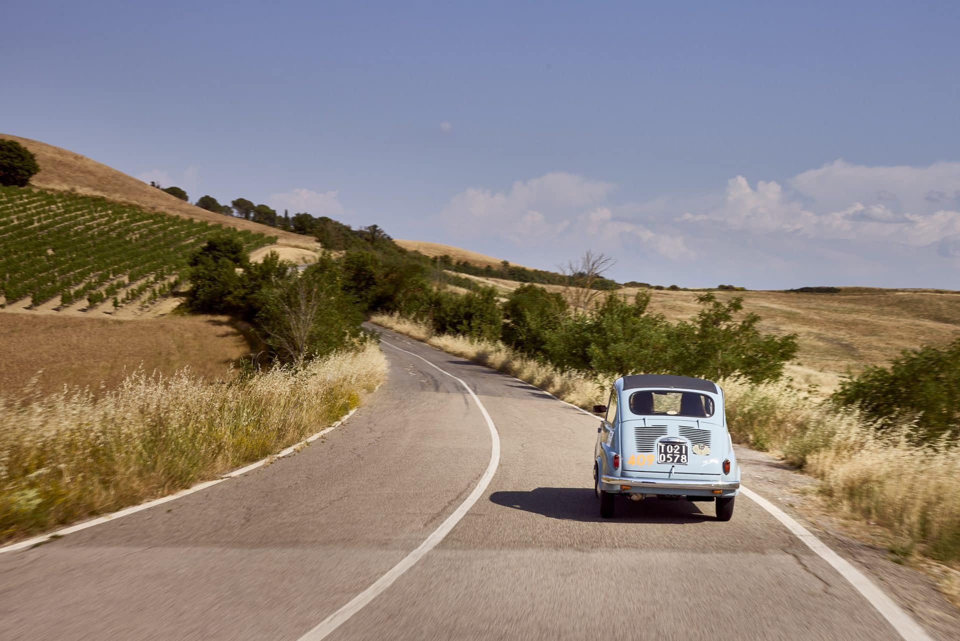 FIAT 600: Το θρυλικό μοντέλο συμπληρώνει 70 χρόνια και το γιορτάζει συμμετέχοντας στα 1000 ...