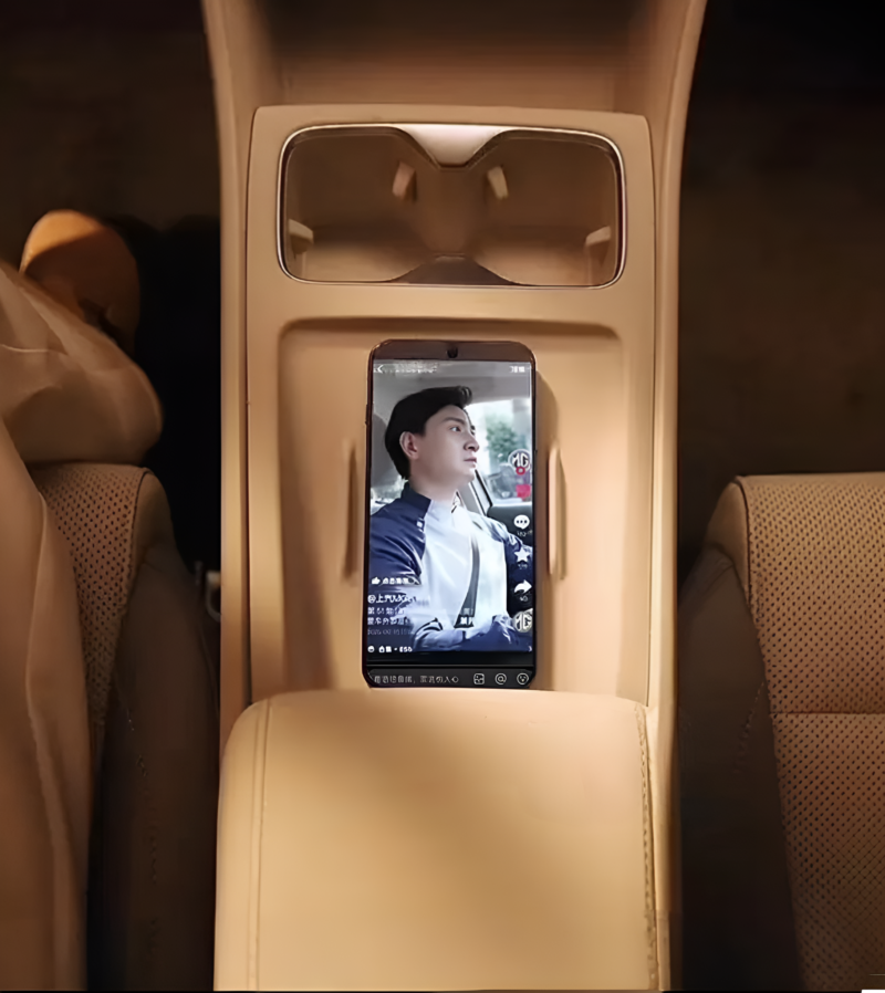 MG4 2025: Το ανανεωμένο ηλεκτρικό Hatchback με νέο σχεδιασμό και τεχνολογία Oppo - Cars Electric