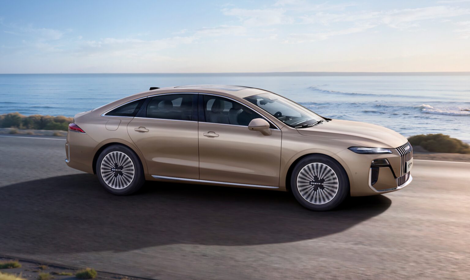 Roewe M7 DMH: Το νέο plug-in hybrid sedan με 2.050 km αυτονομίας και premium σχεδιασμό - Cars ...