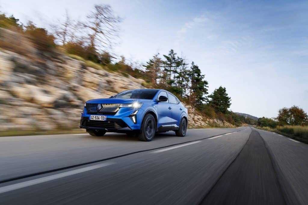 Renault Rafale E-Tech: Η νέα PHEV ναυαρχίδα με 300 άλογα και ...